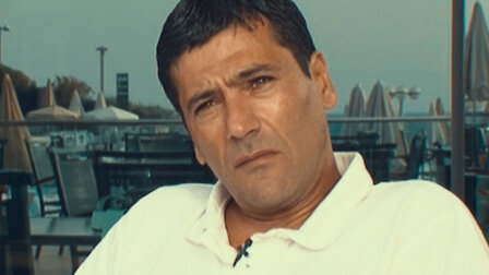 Watch The Masked Scammer | Netflix Official Site