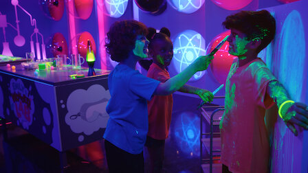 Watch Emily's Wonder Lab | Netflix Official Site