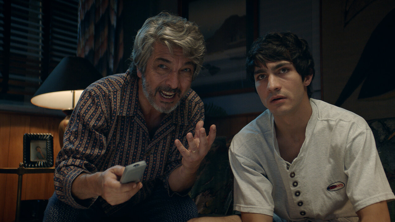 | Netflix